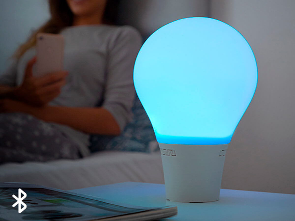 La lámpara LED con forma de bombilla | Regalador.com