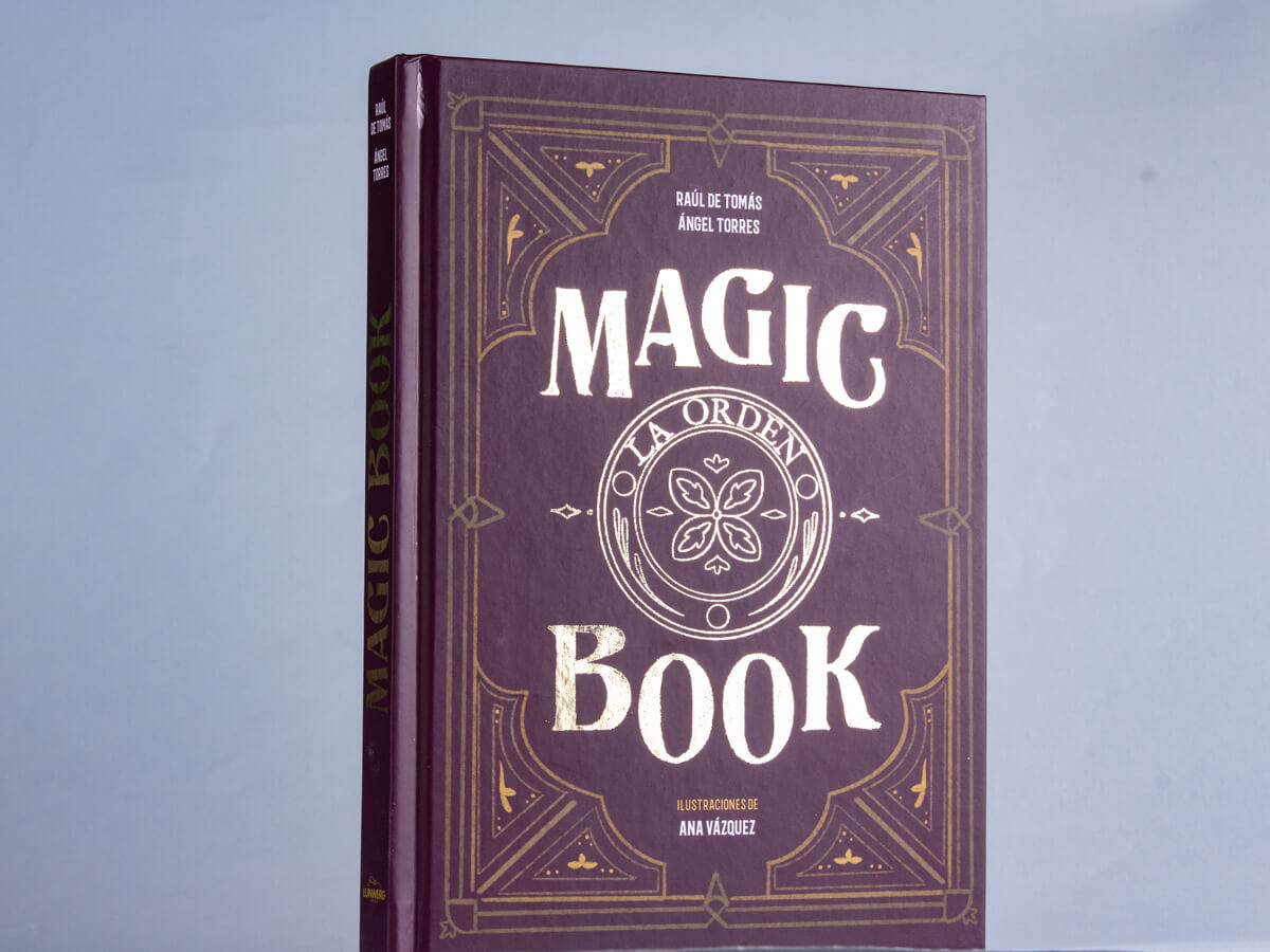 «Magic Book», una mezcla de novela y tutoriales de magia | Regalador.com