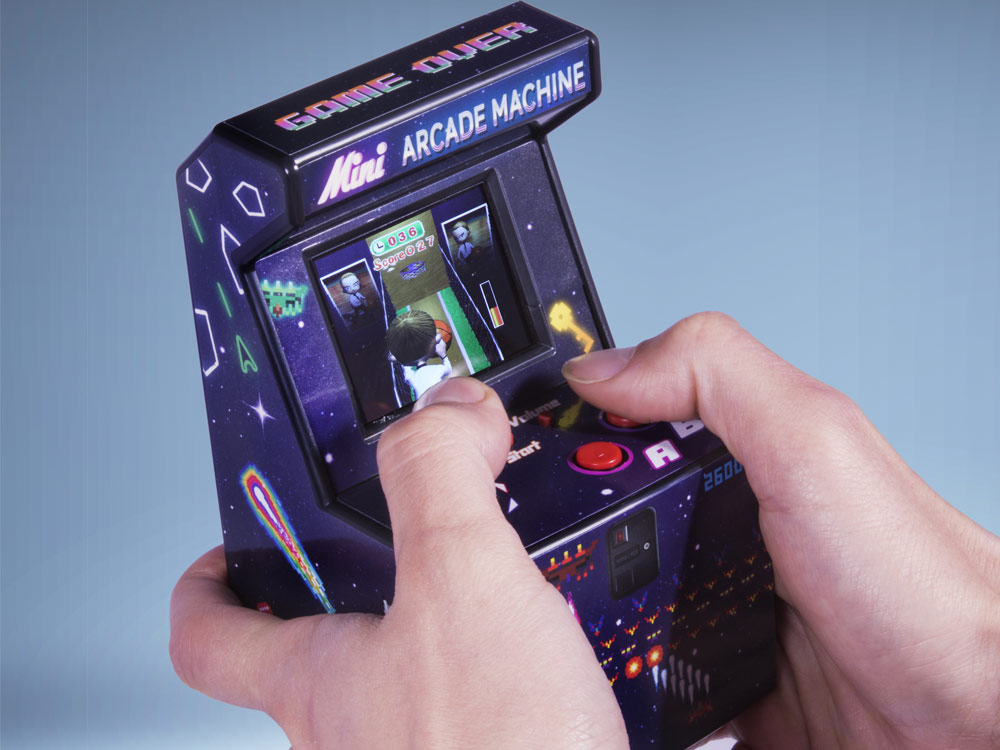 Videoconsola de bolsillo con juegos retro | Regalador.com