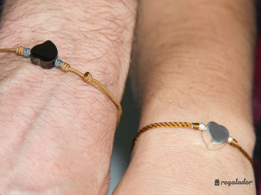 Pulseras a juego para parejas en Regalador.com