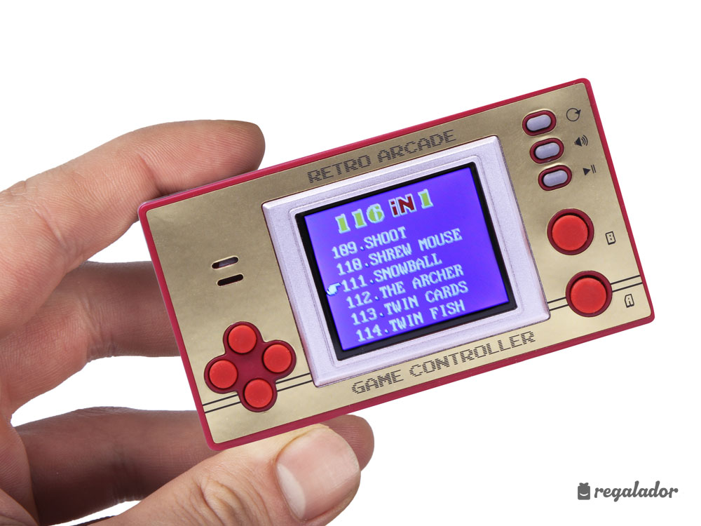 Videoconsola de bolsillo con juegos retro | Regalador.com