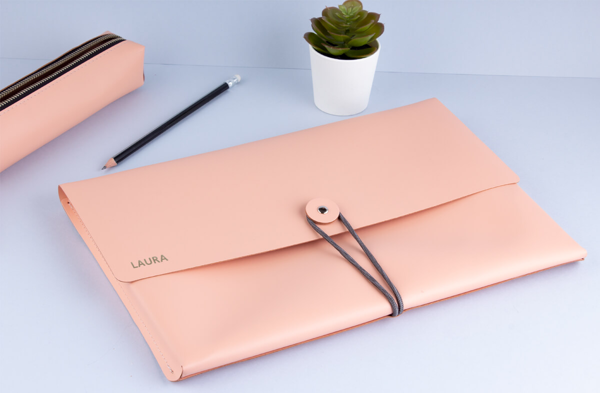 Portadocumentos personalizado de cuero | Regalador.com